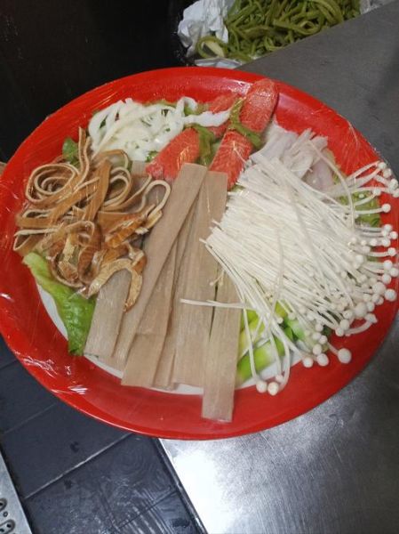 火锅配菜有哪些_火锅素菜推荐-第1张图片-山城妙识