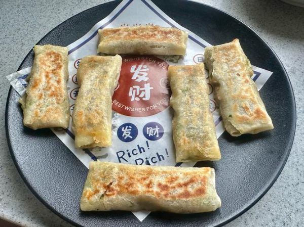 夹春卷是当场被很多人看到吗_夹春卷现场目击人数-第3张图片-山城妙识