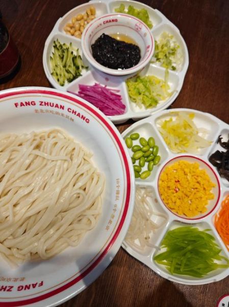 北京炸酱面起源_正宗做法步骤-第1张图片-山城妙识