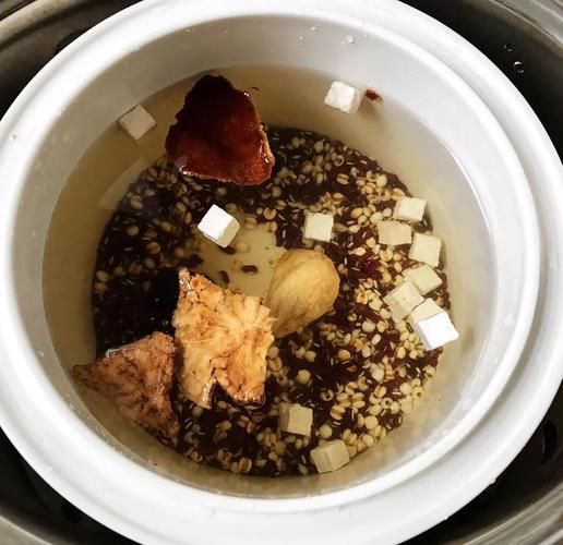 鲩鱼煲汤的做法_鲩鱼煲汤的功效-第1张图片-山城妙识 鲩鱼煲汤的做法_鲩鱼煲汤的功效-第1张图片-山城妙识