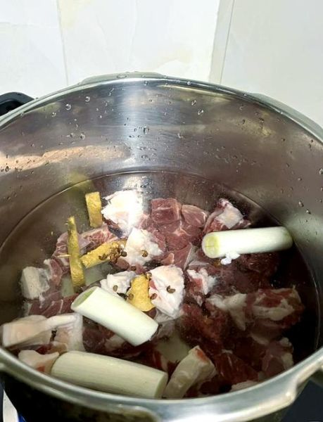 高压锅炖牛肉要多长时间_高压锅炖牛肉放什么调料-第3张图片-山城妙识