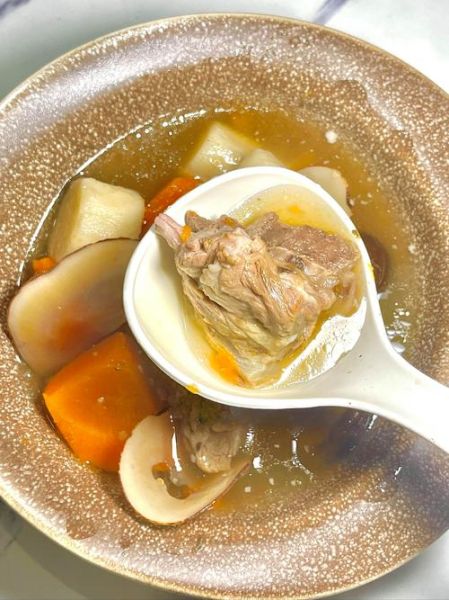 海底椰煲汤搭配什么_海底椰煲汤配什么润肺止咳-第1张图片-山城妙识