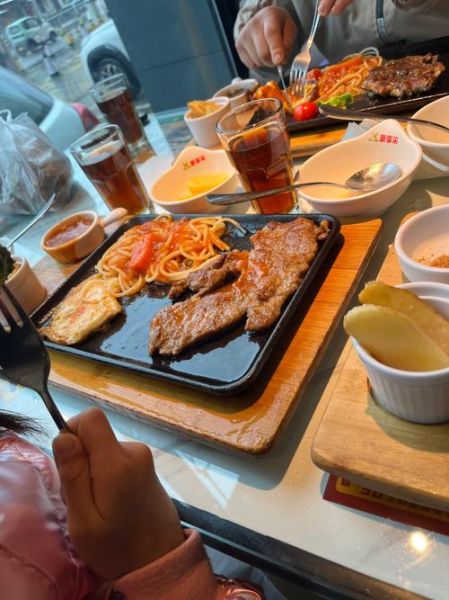 豪享来西餐厅加盟费用_豪享来西餐厅加盟条件-第1张图片-山城妙识