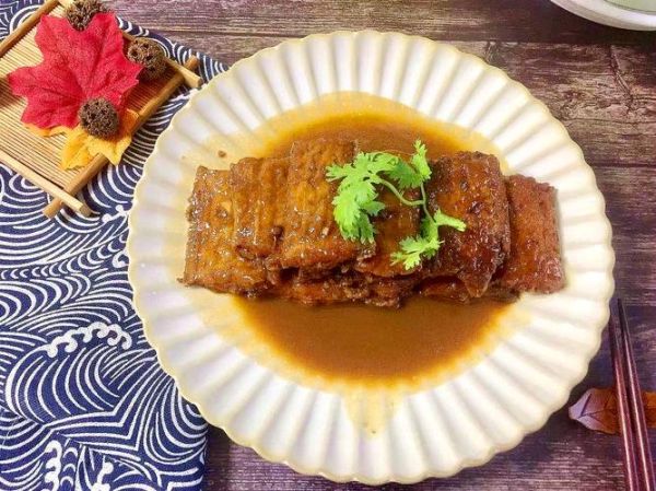 炖带鱼的家常做法_怎么做不腥又入味-第2张图片-山城妙识