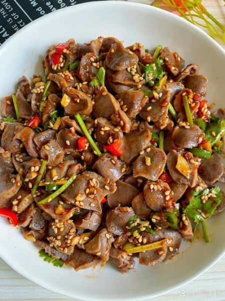 凉拌鸡胗子怎么做_凉拌鸡胗子焯水多久-第3张图片-山城妙识