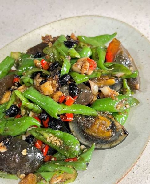 皮蛋可以和什么菜一起炒_皮蛋炒什么好吃-第2张图片-山城妙识 皮蛋可以和什么菜一起炒_皮蛋炒什么好吃-第2张图片-山城妙识