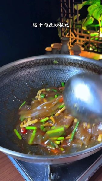 肉丝拉皮怎么做_家常做法大全-第2张图片-山城妙识