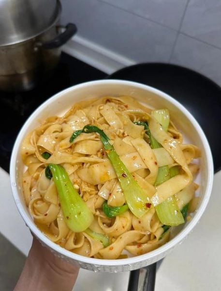 正宗油泼面怎么做_油泼面用什么辣椒最香-第2张图片-山城妙识