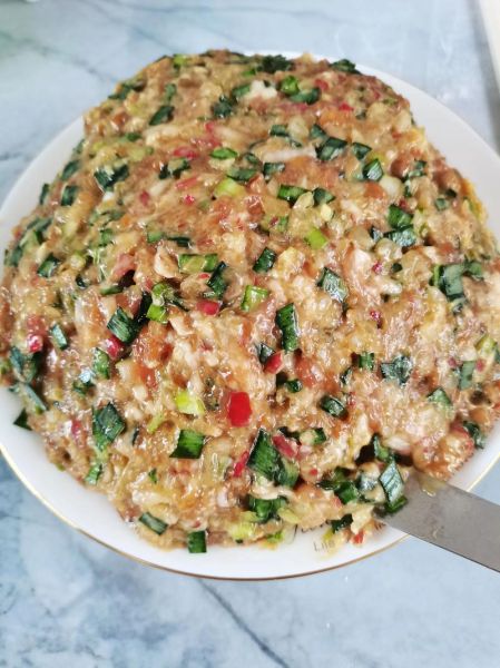 猪肉萝卜饺子馅怎么调_萝卜要不要焯水-第1张图片-山城妙识