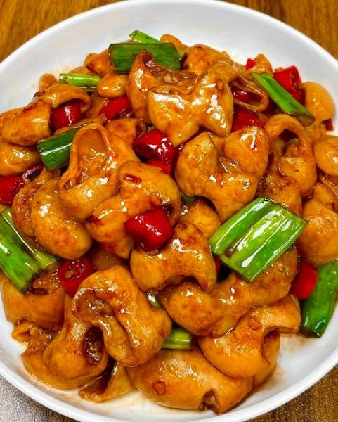 干煸肥肠怎么做_干煸肥肠的做法大全-第1张图片-山城妙识