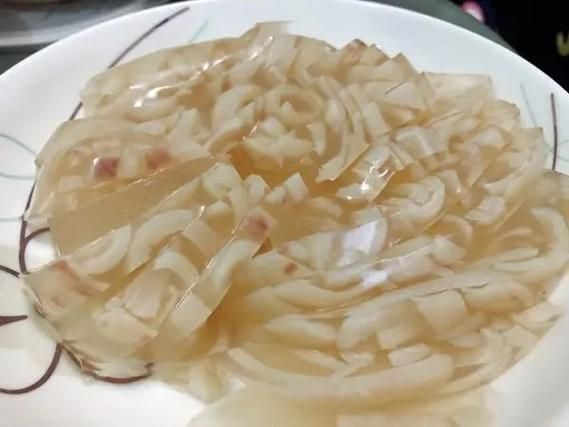 怎么熬皮冻_皮冻不腥的秘诀-第1张图片-山城妙识