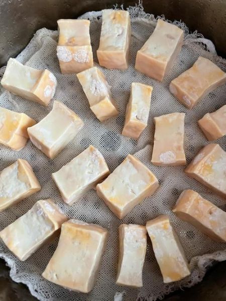 家常自制豆腐乳怎么做_豆腐乳发酵温度是多少-第1张图片-山城妙识