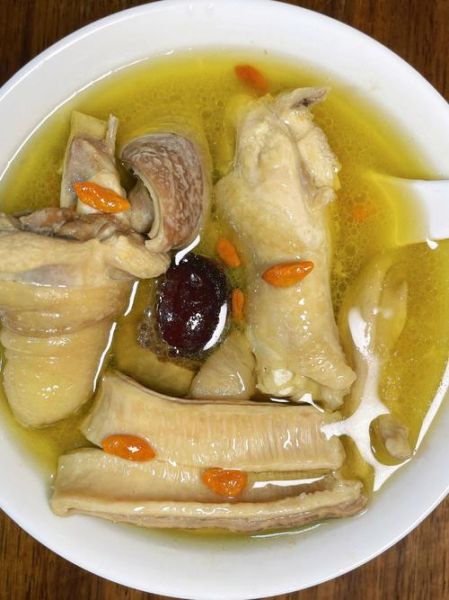 正宗猪肚鸡怎么做_正宗猪肚鸡配方-第2张图片-山城妙识