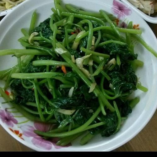 红薯藤怎么做好吃_红薯藤的家常做法-第1张图片-山城妙识 红薯藤怎么做好吃_红薯藤的家常做法-第1张图片-山城妙识