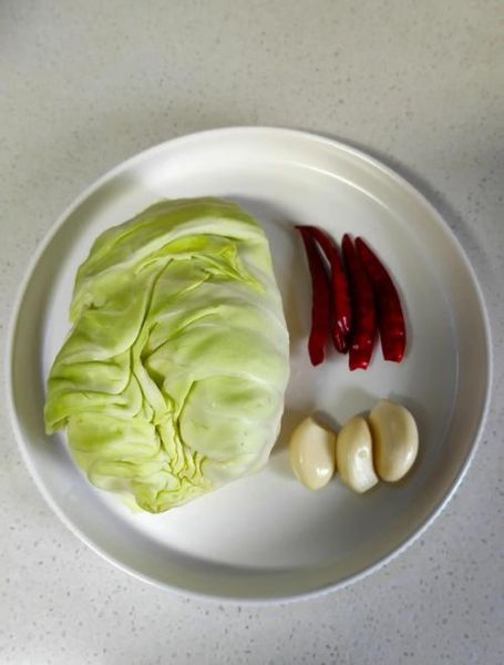 正宗手撕包菜怎么做_手撕包菜要不要焯水-第1张图片-山城妙识 正宗手撕包菜怎么做_手撕包菜要不要焯水-第1张图片-山城妙识