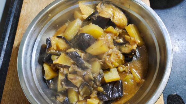 红烧茄子土豆怎么做_家常做法步骤-第1张图片-山城妙识