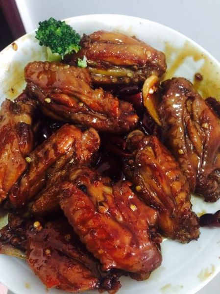 三杯鸡翅怎么做_三杯鸡翅家常做法-第1张图片-山城妙识