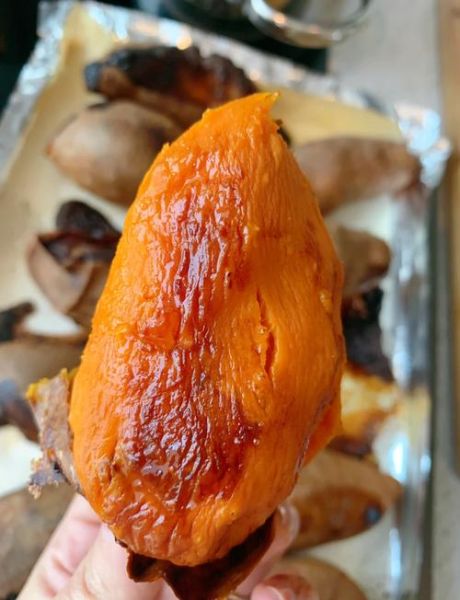 烤箱烤红薯用烤盘还是烤网_怎么选更好-第1张图片-山城妙识