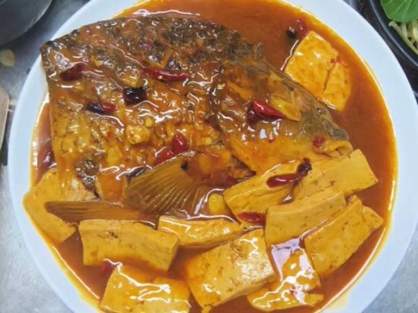 鸦片鱼头炖豆腐怎么做_鸦片鱼头炖豆腐的家常做法-第3张图片-山城妙识