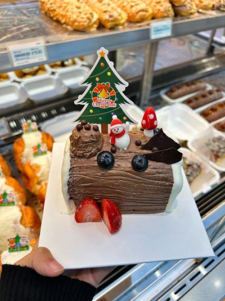 圣诞树桩蛋糕怎么做_圣诞树桩蛋糕配方-第1张图片-山城妙识