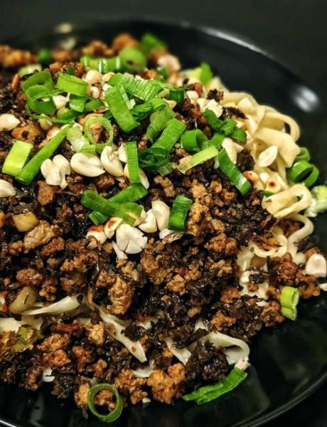 脆哨面怎么做_脆哨面正宗做法-第1张图片-山城妙识