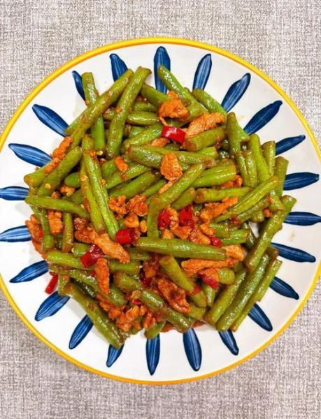豆角炒肉怎么做好吃_豆角炒肉先炒豆角还是先炒肉-第2张图片-山城妙识
