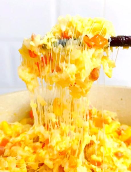 马苏里拉芝士炒饭怎么做_芝士炒饭拉丝秘诀-第1张图片-山城妙识 马苏里拉芝士炒饭怎么做_芝士炒饭拉丝秘诀-第1张图片-山城妙识