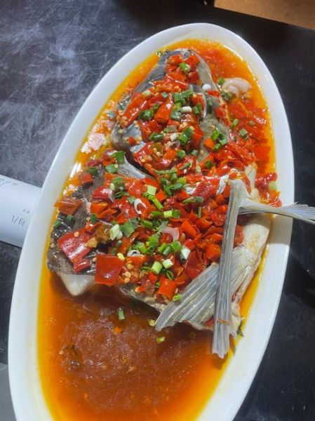 蒸鱼头剁椒做法_剁椒鱼头蒸多久才嫩-第1张图片-山城妙识 蒸鱼头剁椒做法_剁椒鱼头蒸多久才嫩-第1张图片-山城妙识