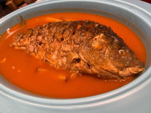 家常鲤鱼怎么做好吃_红烧鲤鱼做法步骤-第3张图片-山城妙识