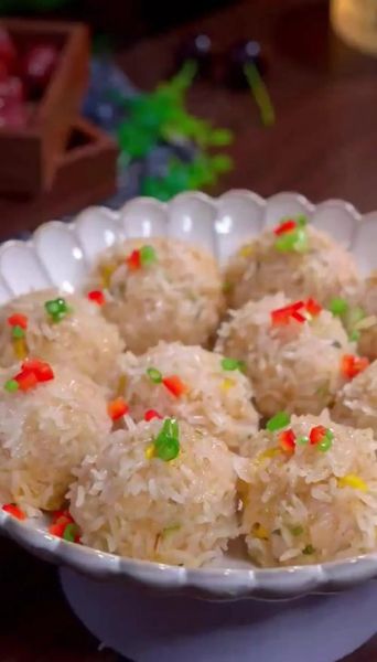 清蒸糯米肉丸子怎么做_糯米丸子蒸多久才熟-第3张图片-山城妙识 清蒸糯米肉丸子怎么做_糯米丸子蒸多久才熟-第3张图片-山城妙识