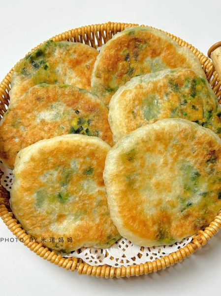 韭菜鸡蛋馅饼怎么做_韭菜鸡蛋馅饼皮怎么和才软-第1张图片-山城妙识