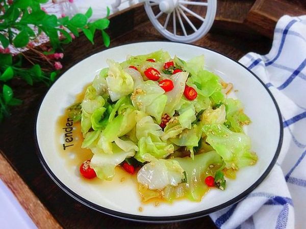 爆炒圆白菜怎么做_圆白菜怎么炒才脆-第1张图片-山城妙识