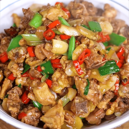 爆炒鸡怎么做才嫩_家常爆炒鸡做法大全-第1张图片-山城妙识 爆炒鸡怎么做才嫩_家常爆炒鸡做法大全-第1张图片-山城妙识