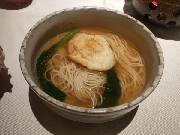 过生日吃长寿面禁忌_哪些讲究不能碰-第2张图片-山城妙识