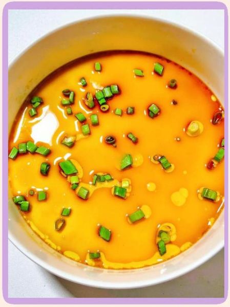 小葱炖蛋怎么做_蒸蛋不老的秘诀-第3张图片-山城妙识