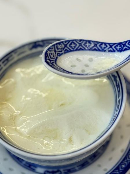 姜汁撞奶的功效_姜汁撞奶能暖胃吗-第2张图片-山城妙识