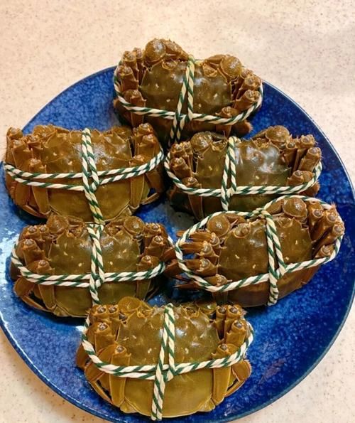 清蒸螃蟹怎么吃_清蒸螃蟹吃法步骤视频-第1张图片-山城妙识