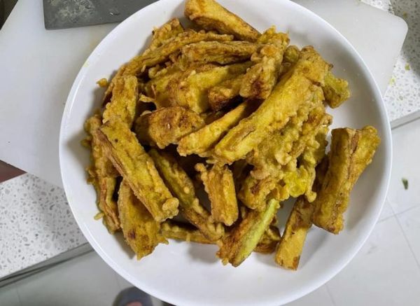 蒜泥茄条怎么做好吃_蒜泥茄条的做法窍门-第1张图片-山城妙识