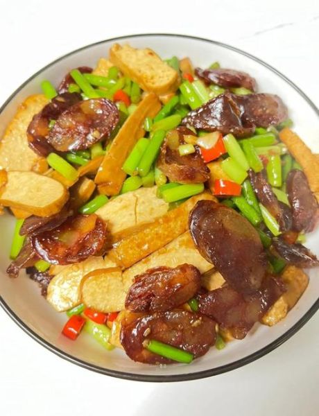 大蒜炒香干怎么做_大蒜炒香干热量高吗-第1张图片-山城妙识