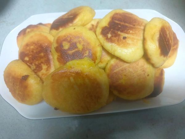 新鲜玉米饼的家常做法_玉米饼怎么做好吃又松软-第3张图片-山城妙识