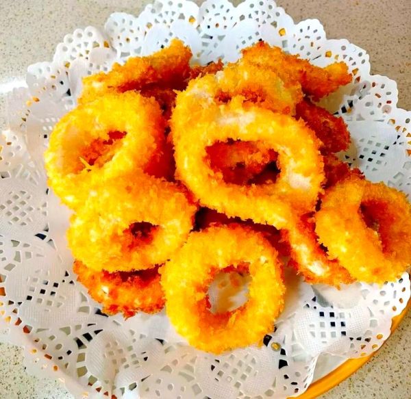 如何做鱿鱼圈_炸鱿鱼圈怎么做才酥脆-第3张图片-山城妙识 如何做鱿鱼圈_炸鱿鱼圈怎么做才酥脆-第3张图片-山城妙识