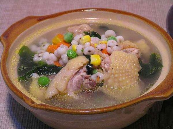 炖鸡配什么蔬菜好吃_炖鸡最搭的蔬菜有哪些-第3张图片-山城妙识