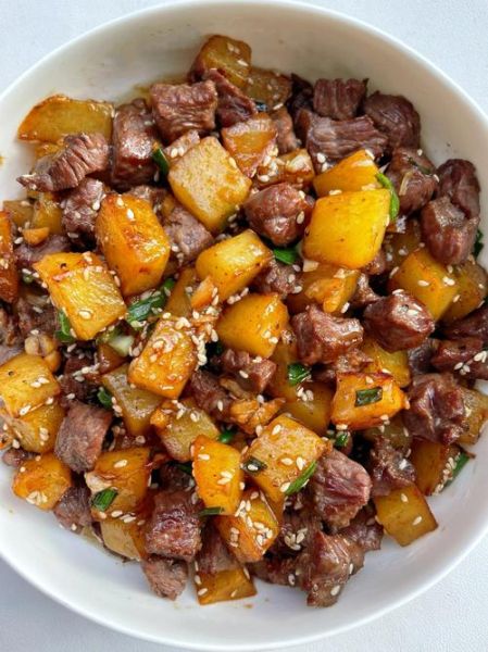 土豆炒牛肉怎么做_牛肉炒土豆先炒哪个-第2张图片-山城妙识