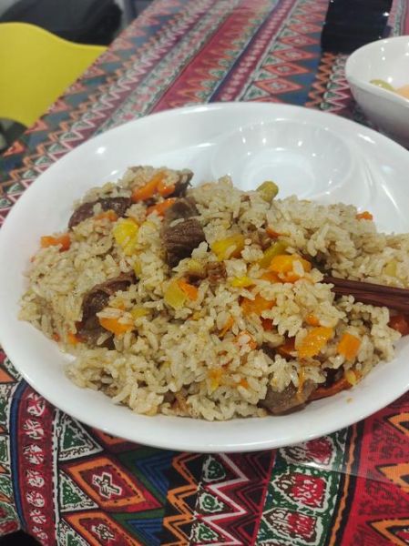 羊肉抓饭怎么做好吃_羊肉抓饭的做法窍门-第1张图片-山城妙识