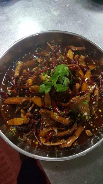 姜辣蛇怎么做_姜辣蛇正宗做法-第3张图片-山城妙识