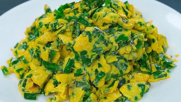 韭菜摊鸡蛋怎么做好吃_韭菜摊鸡蛋的营养价值-第2张图片-山城妙识