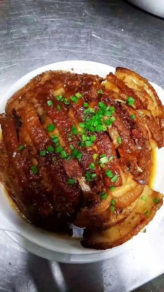 扣肉有几种做法_扣肉怎么做最正宗-第1张图片-山城妙识
