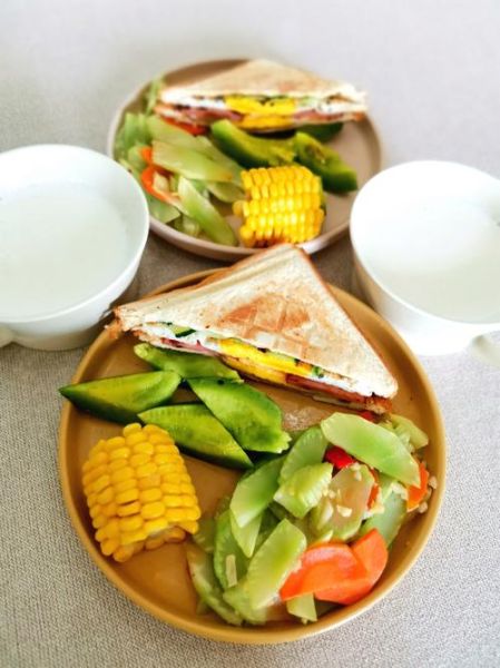 健康营养的早餐吃什么_如何搭配-第2张图片-山城妙识