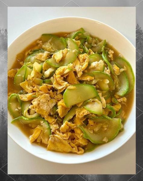 西葫芦炒鸡蛋怎么炒好吃_西葫芦炒鸡蛋需要焯水吗-第2张图片-山城妙识