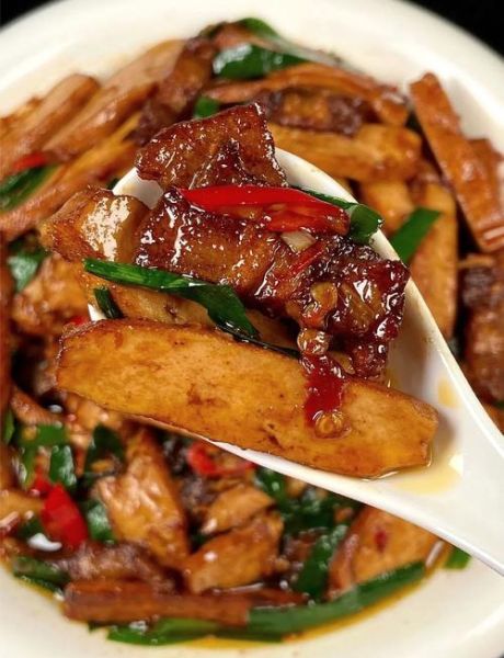 炒香干要不要焯水_焯水后口感更好吗-第1张图片-山城妙识